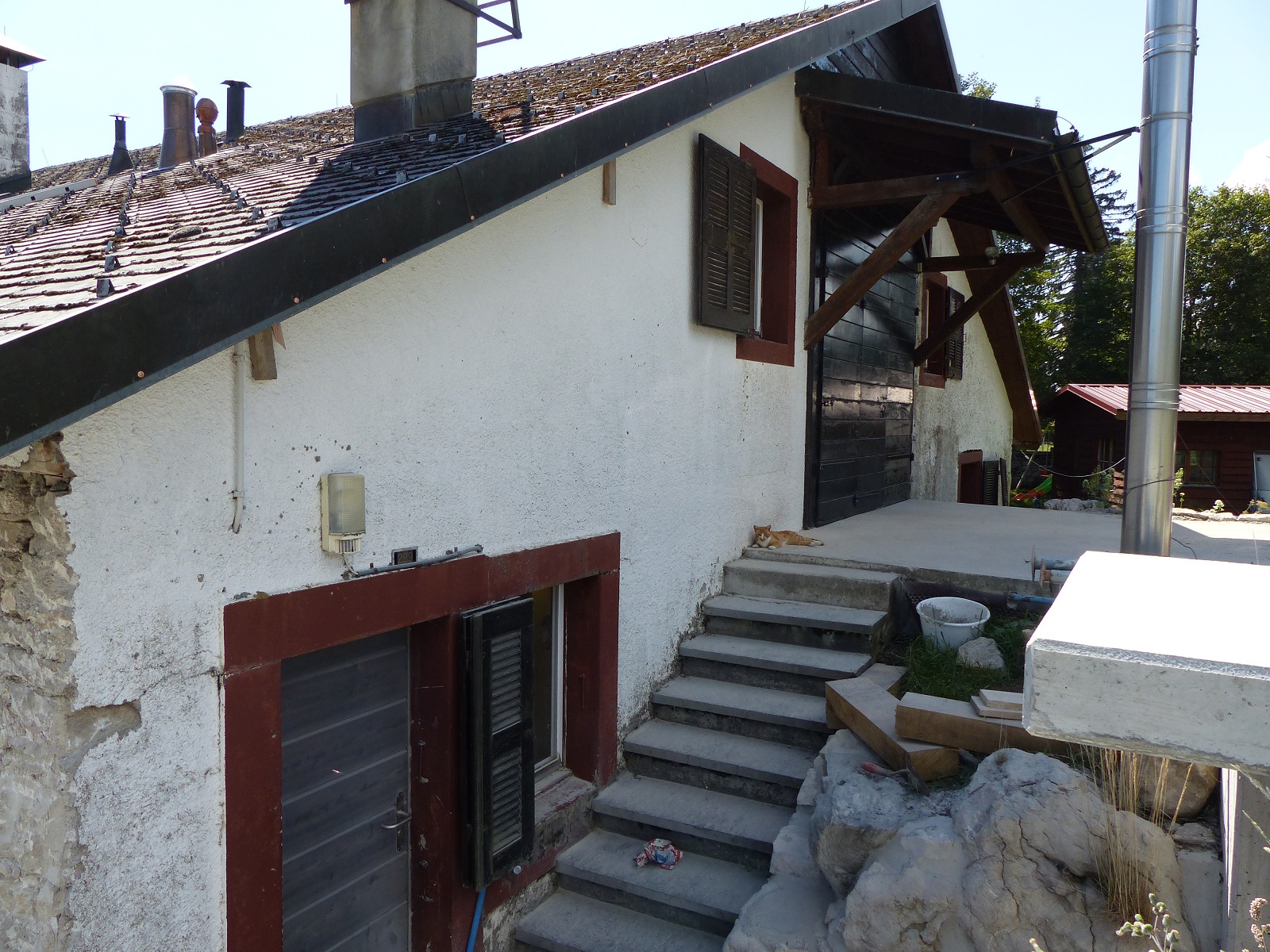 Enduits et badigeon sur une maison en pierre – Badigeons & Cie