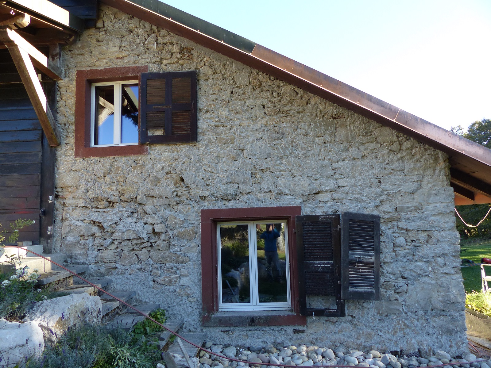Enduits et badigeon sur une maison en pierre – Badigeons & Cie